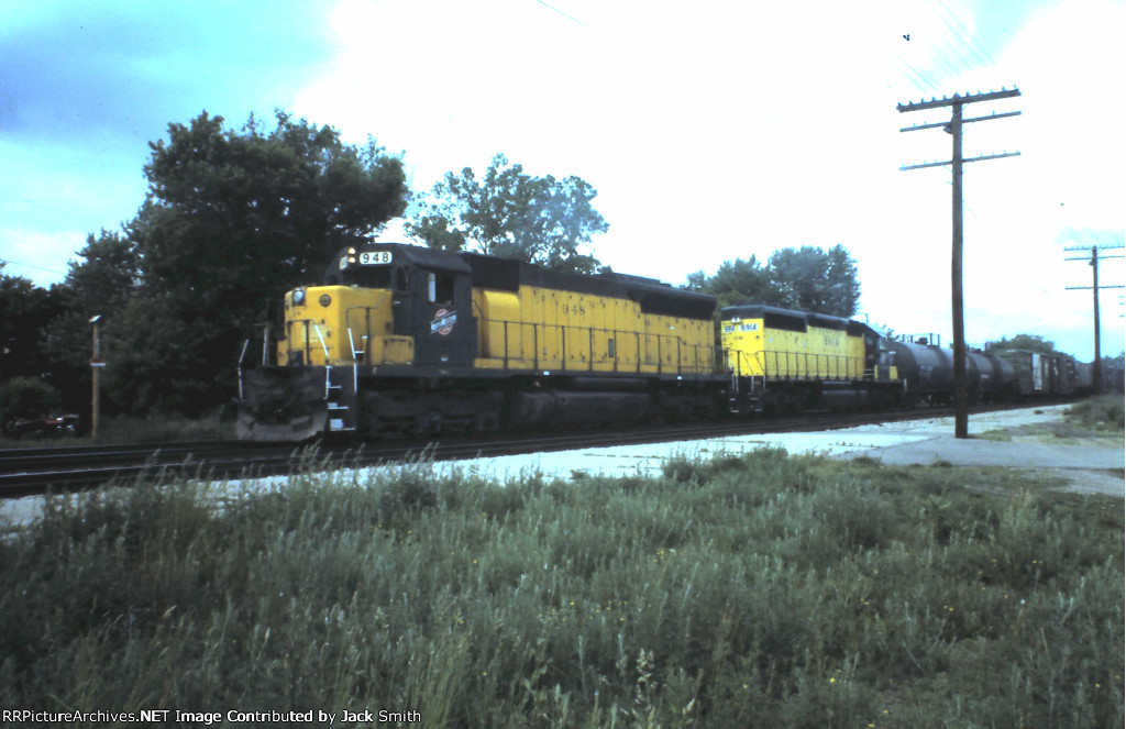 CNW 948 & 6914